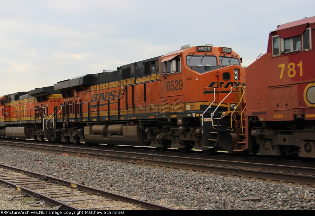 BNSF 6529